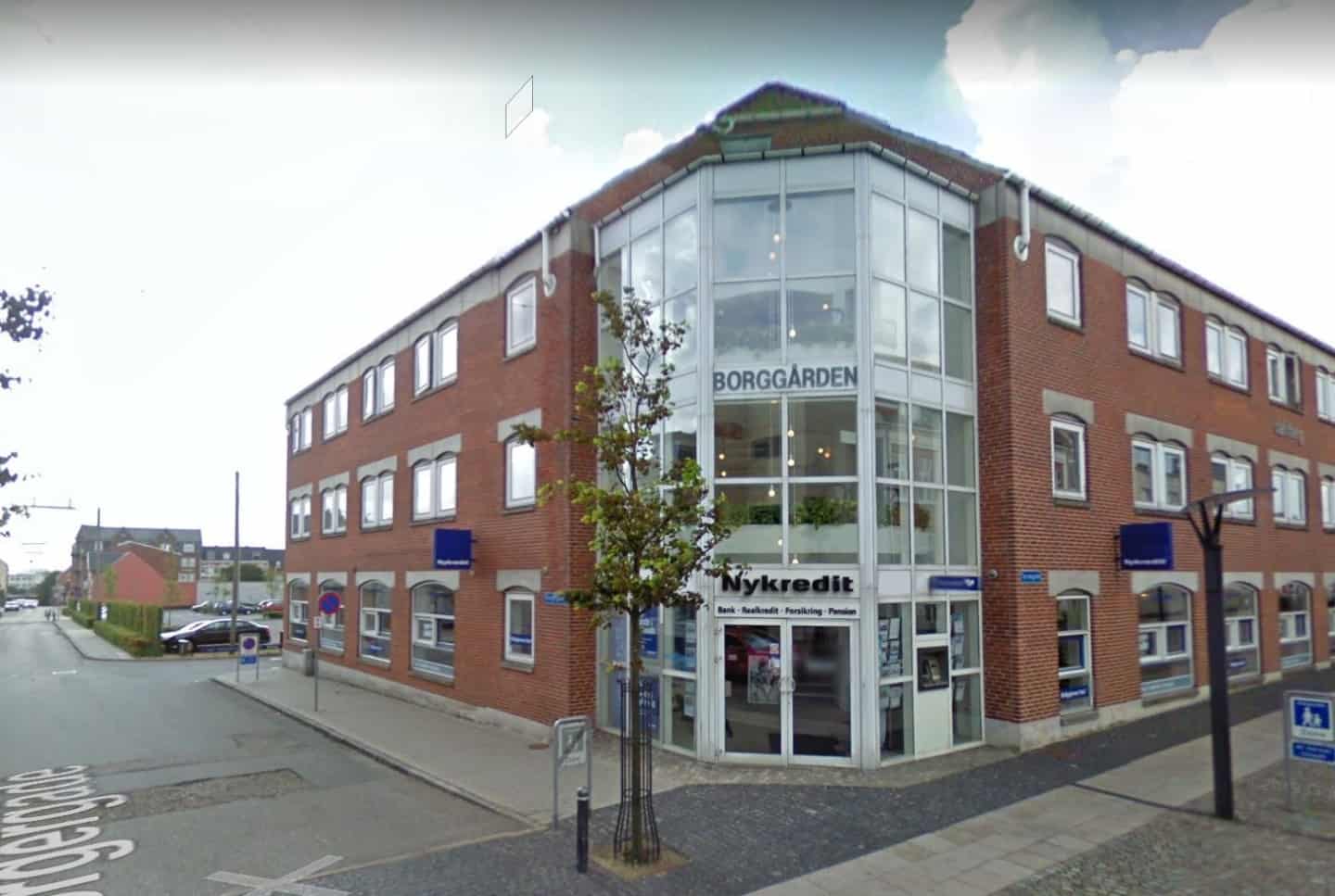 Nyt fra erhvervslivet: Team Esbjerg-stjerne bliver direktør i kærestens ... Nyt fra erhvervslivet: Team Esbjerg-stjerne bliver direktør i kærestens ...
