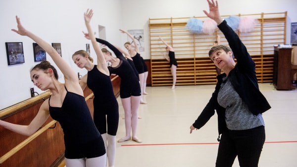 Balletbørn danser med hjertet og tåspidserne | jv.dk