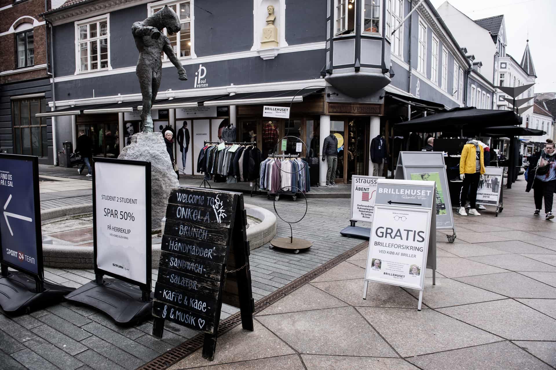 Klare regler for skilte i gågaden | ugeavisen.dk