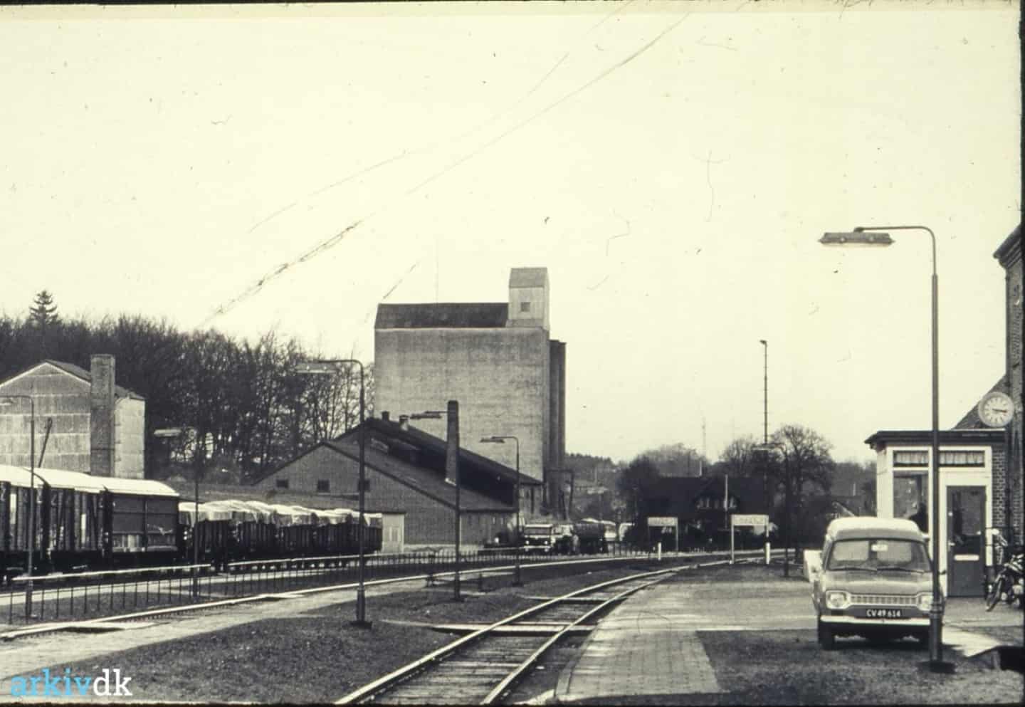 Kan du genkende stedet? Vi fandt seks gamle billeder af Hinnerup og ...