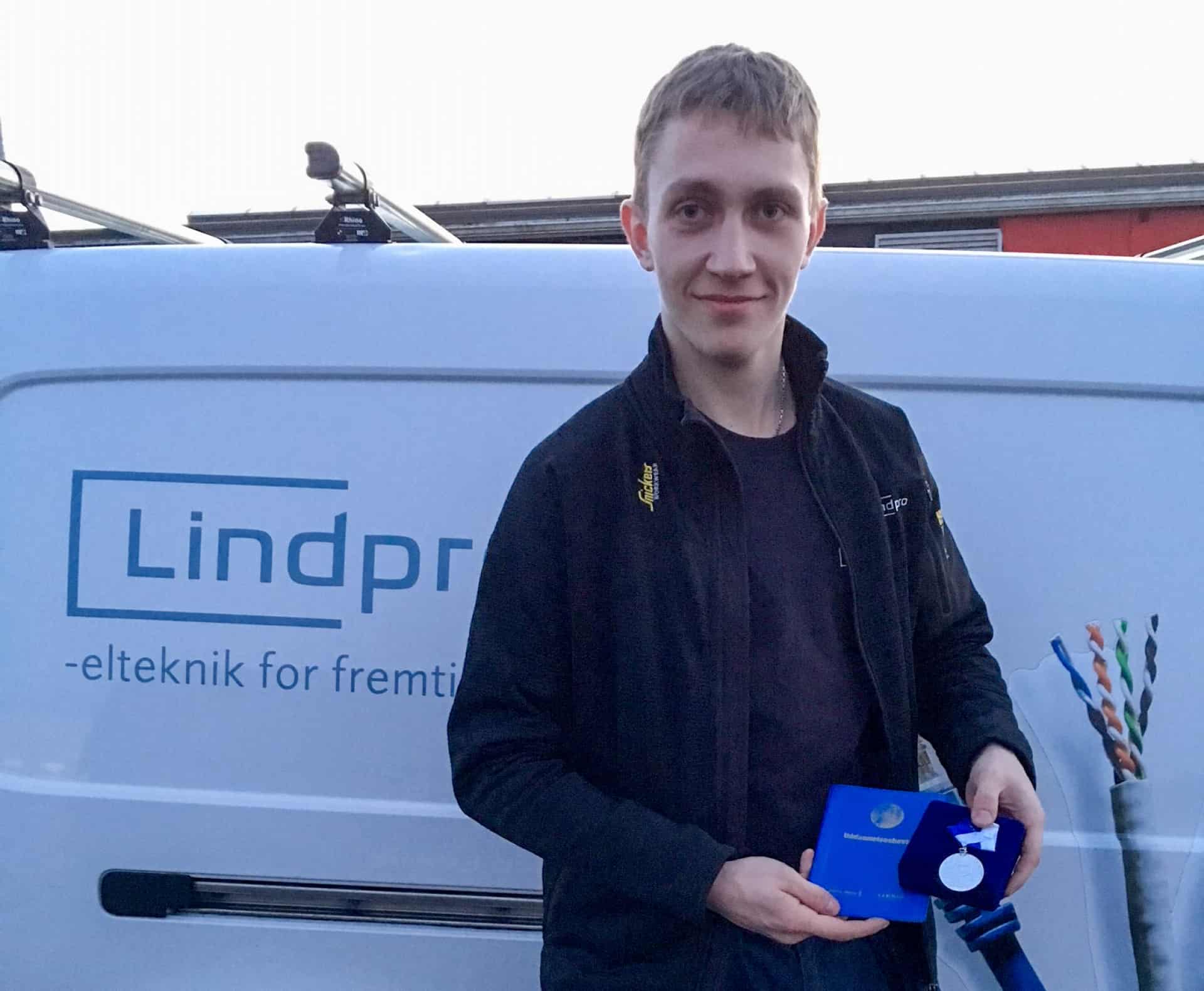 Casper gjorde comeback og blev Årets Lærling | jv.dk