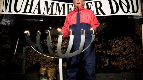 Sexmesse-arrangør truer Moses Hansen med politianmeldelse | jv.dk