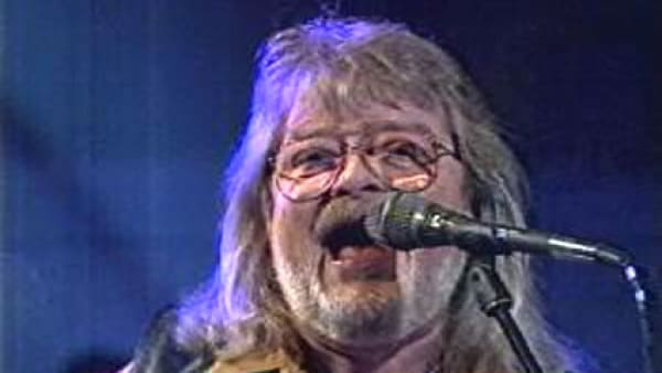 Himmelhunden-sangeren Teddy Edelmann er død | jv.dk