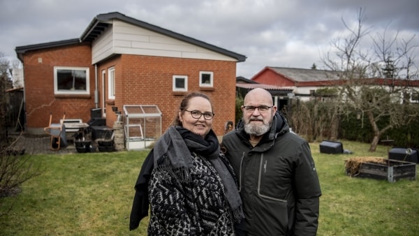 Niels og Hanne bor oven på en losseplads, hvor klordampe stiger op ...