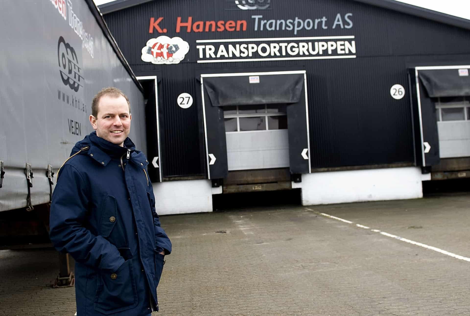 K. Hansen 125 år: Optog med lastbiler og Vejen Garden gennem byen på ...