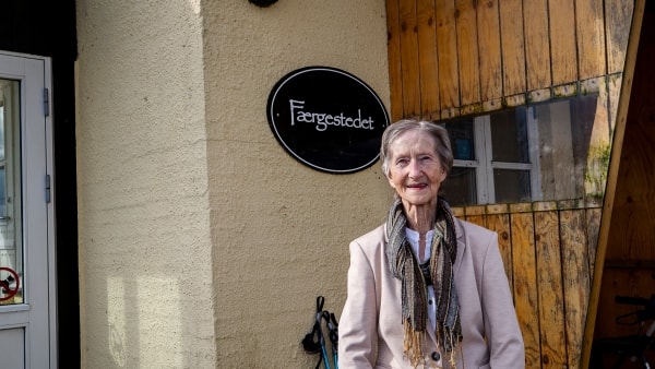 - Hun er hård ved os: Eva Simonsen fejret af sine motionsdamer efter 45 ...