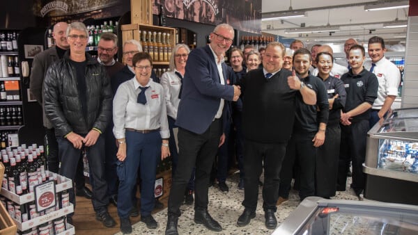 Fornem hædersbevisning til Claus Villumsen | ugeavisen.dk