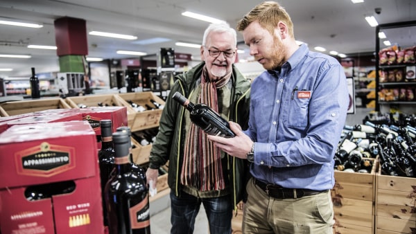 Juelsminde-butik fylder 100 år: Vi er inde i en positiv vækst ...