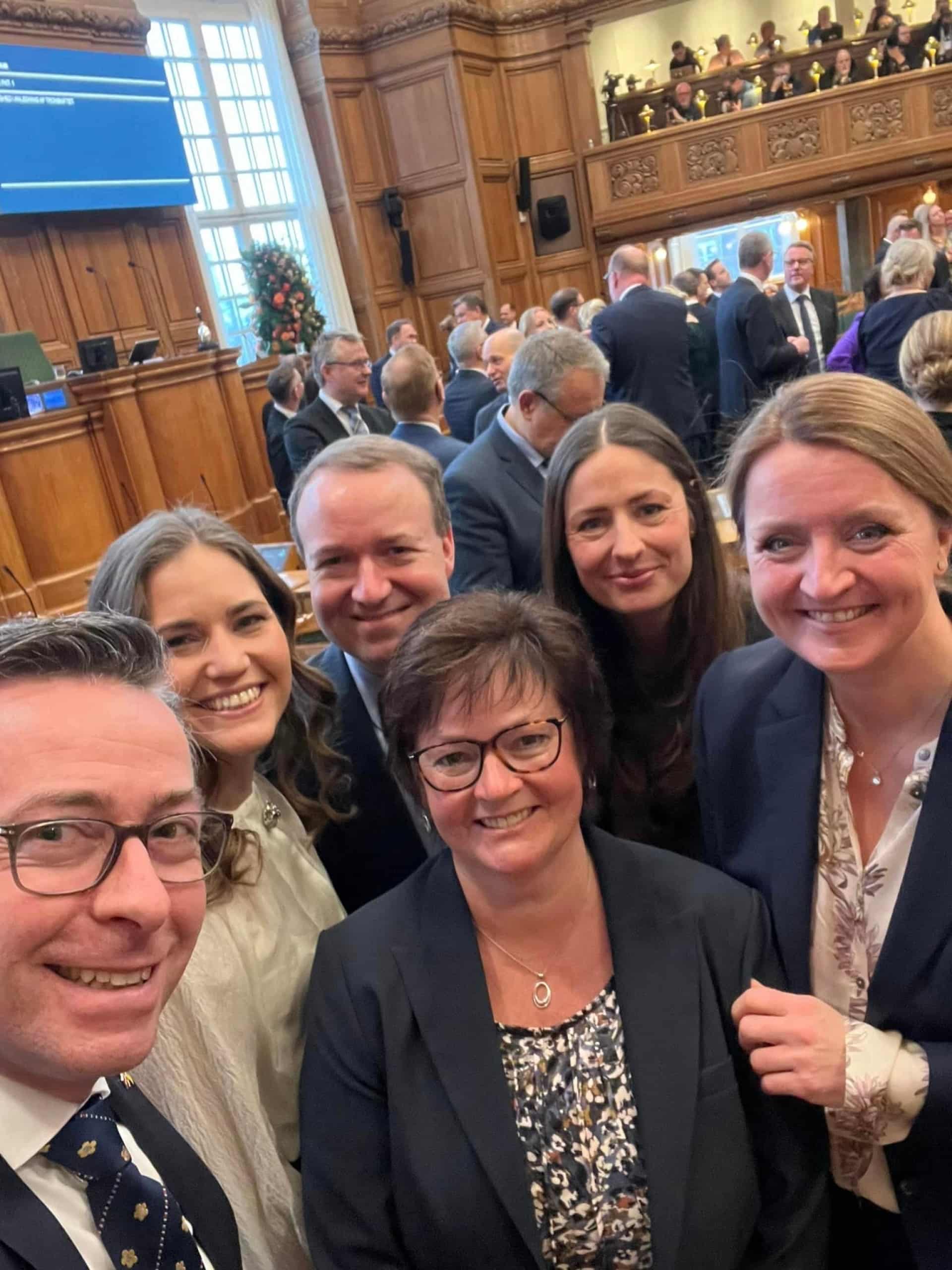 Tronskifte, ældreudspil og bedre uddannelsesmuligheder | ugeavisen.dk