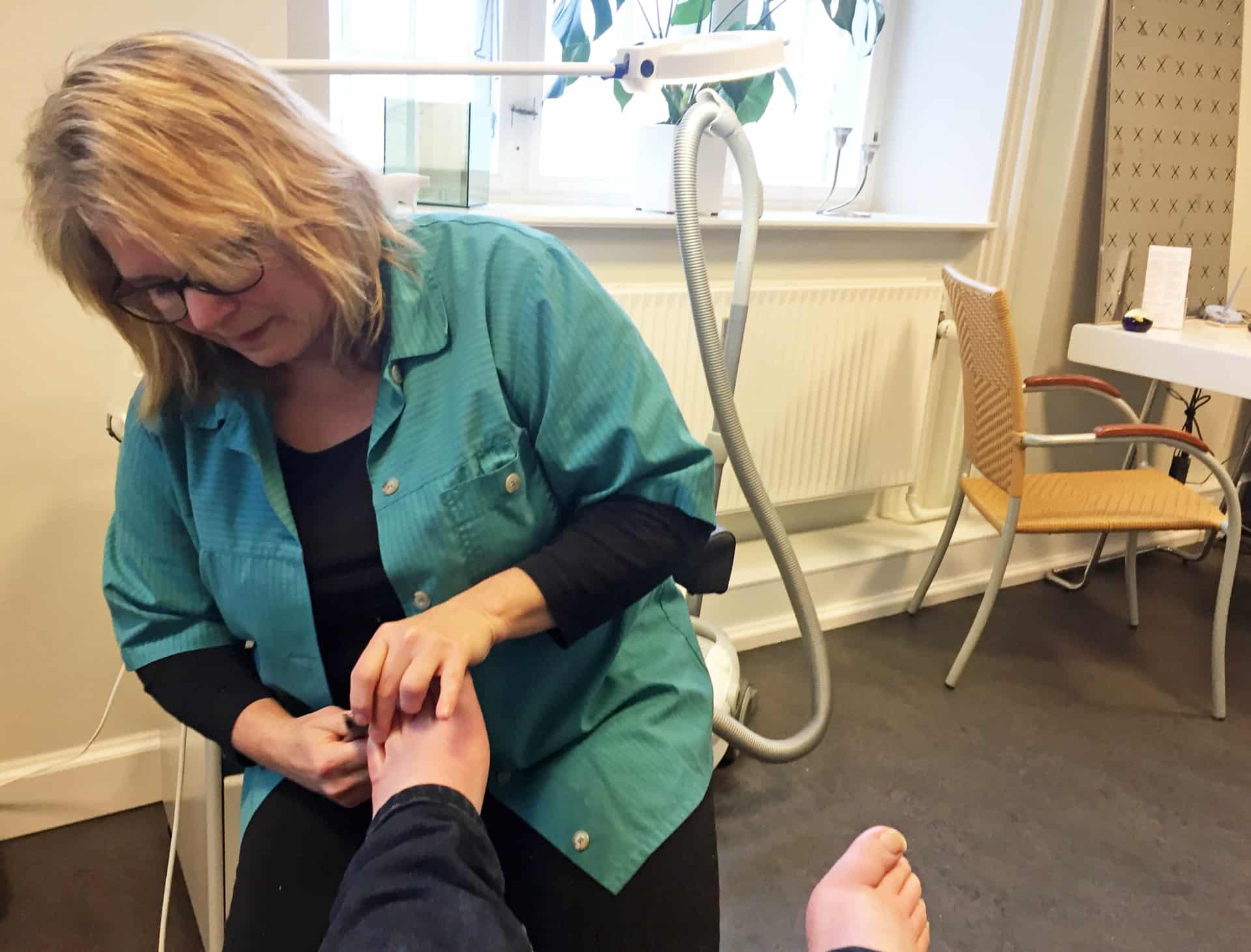 Overdrager sin klinik: Anja Rasmussen har fået arbejde som togfører ved ...