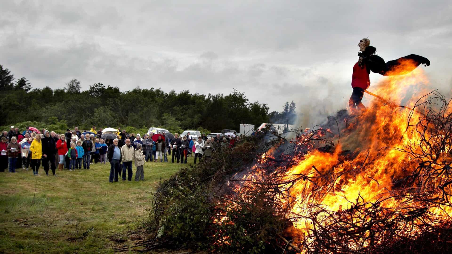 Årets længste dag er på trapperne: Her kan du sende heksen til ...