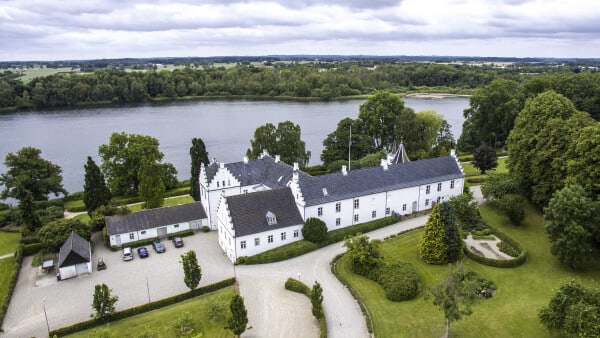 Normalt ulovligt: Ny fiskedag afholdes ved Dallund Sø | ugeavisen.dk