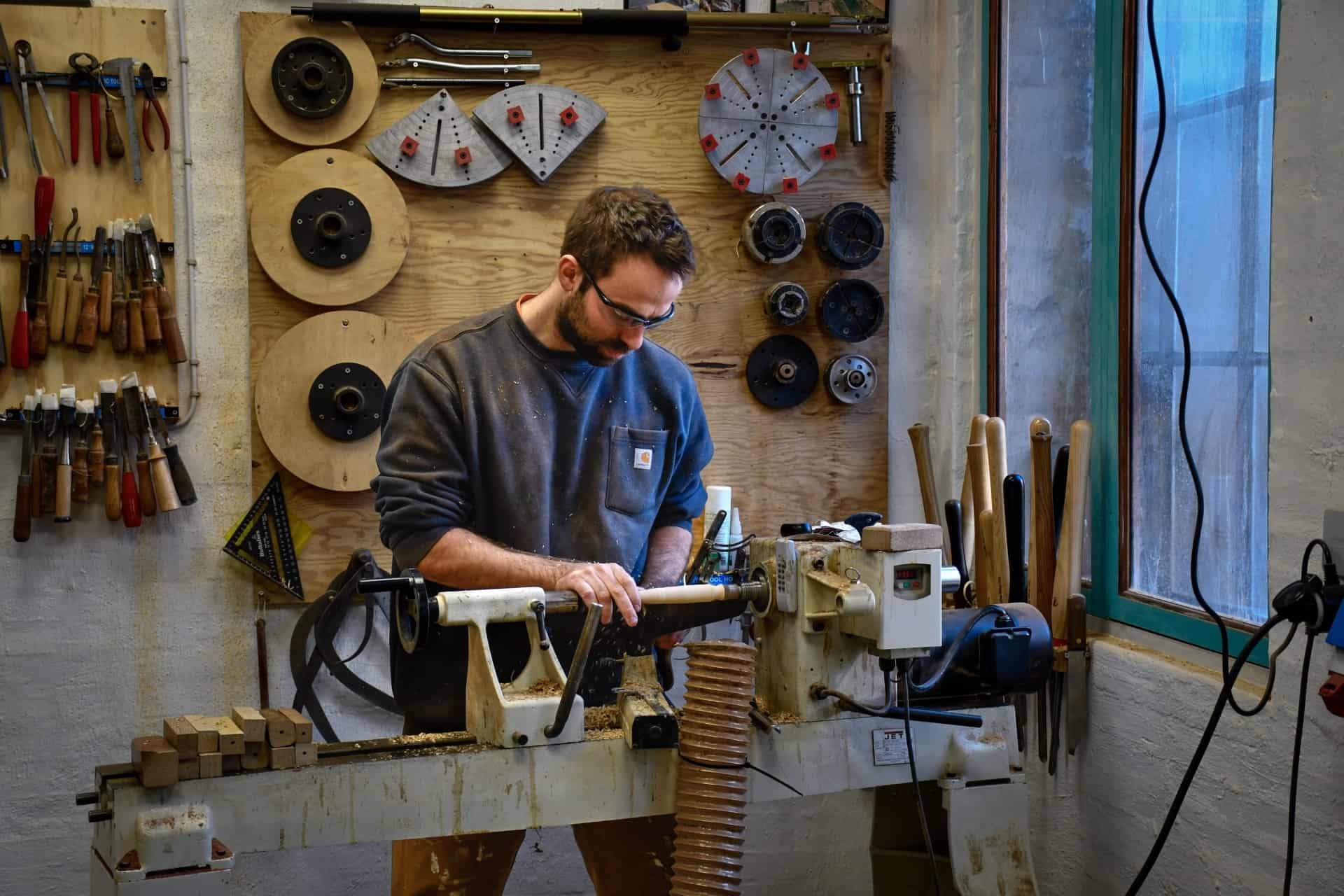 Søren har åbnet butik og værksted i en af byens gamle gader: Jeg bliver ...