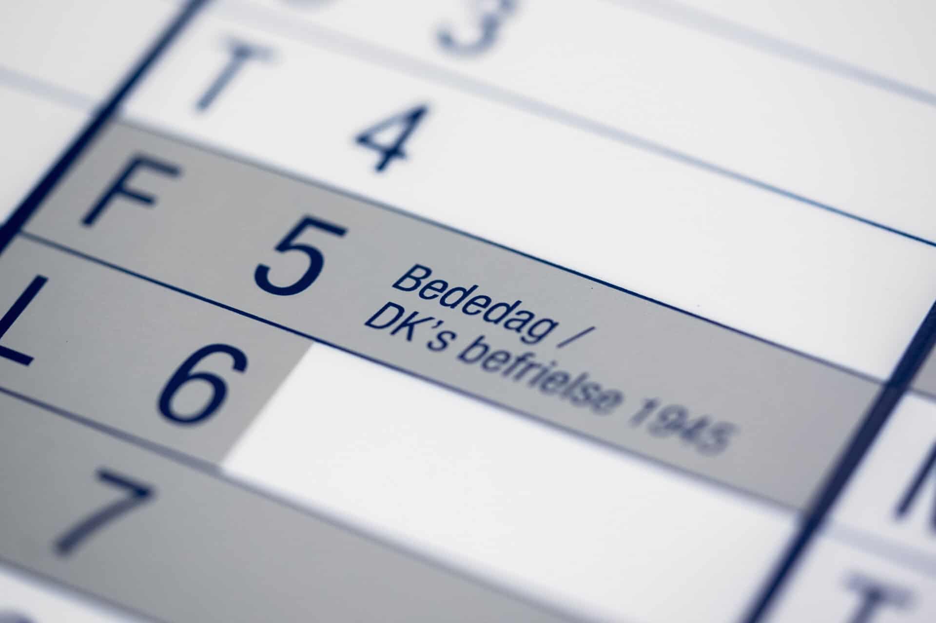 For første gang er store bededag en normal arbejdsdag - for de fleste ...