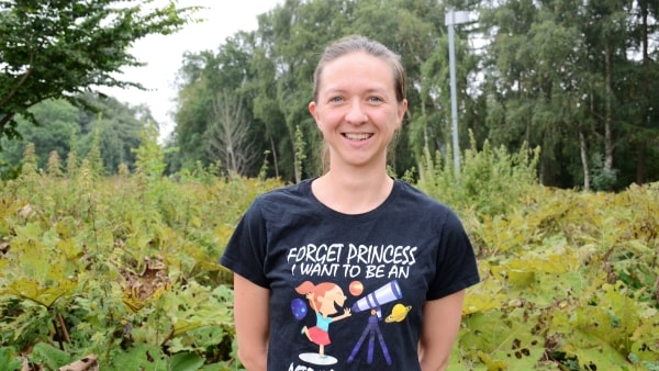 Astrofysikeren Sofie har skrevet bog om tyngdekraften: Fysik er megasjovt | ugeavisen.dk