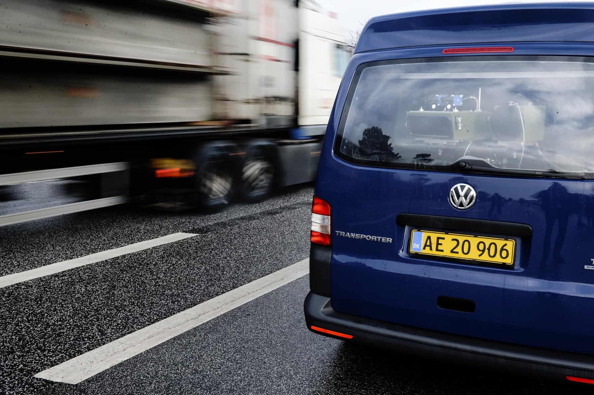 Talrige blitzlys set langs Kongeåvej | jv.dk