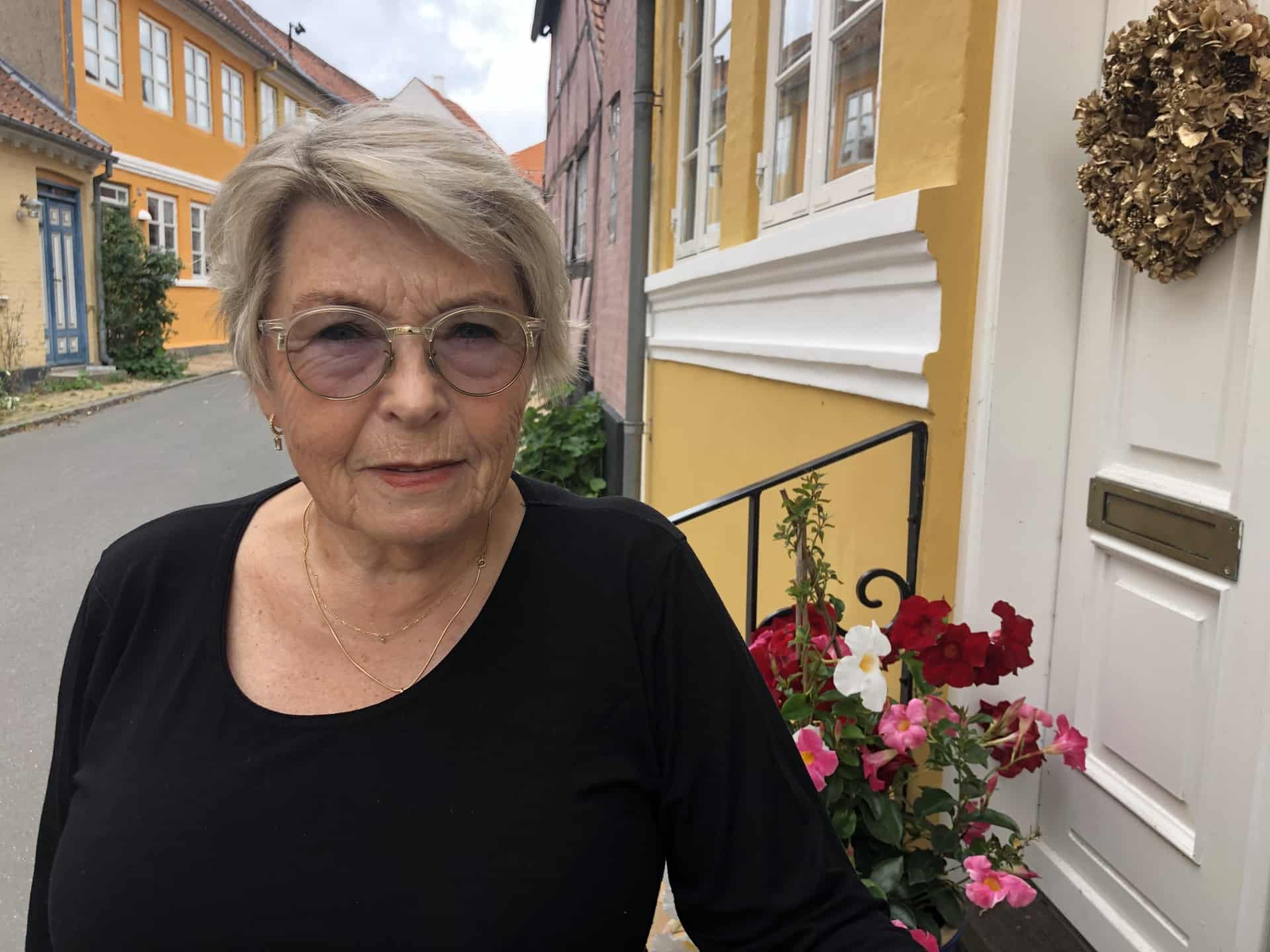 Smertehelvede fik Lisbeth til at købe kostbar vidundermaskine: Nu ...