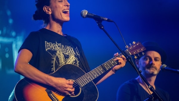 Mathilde Falch giver koncert i Holstenerladen | jv.dk