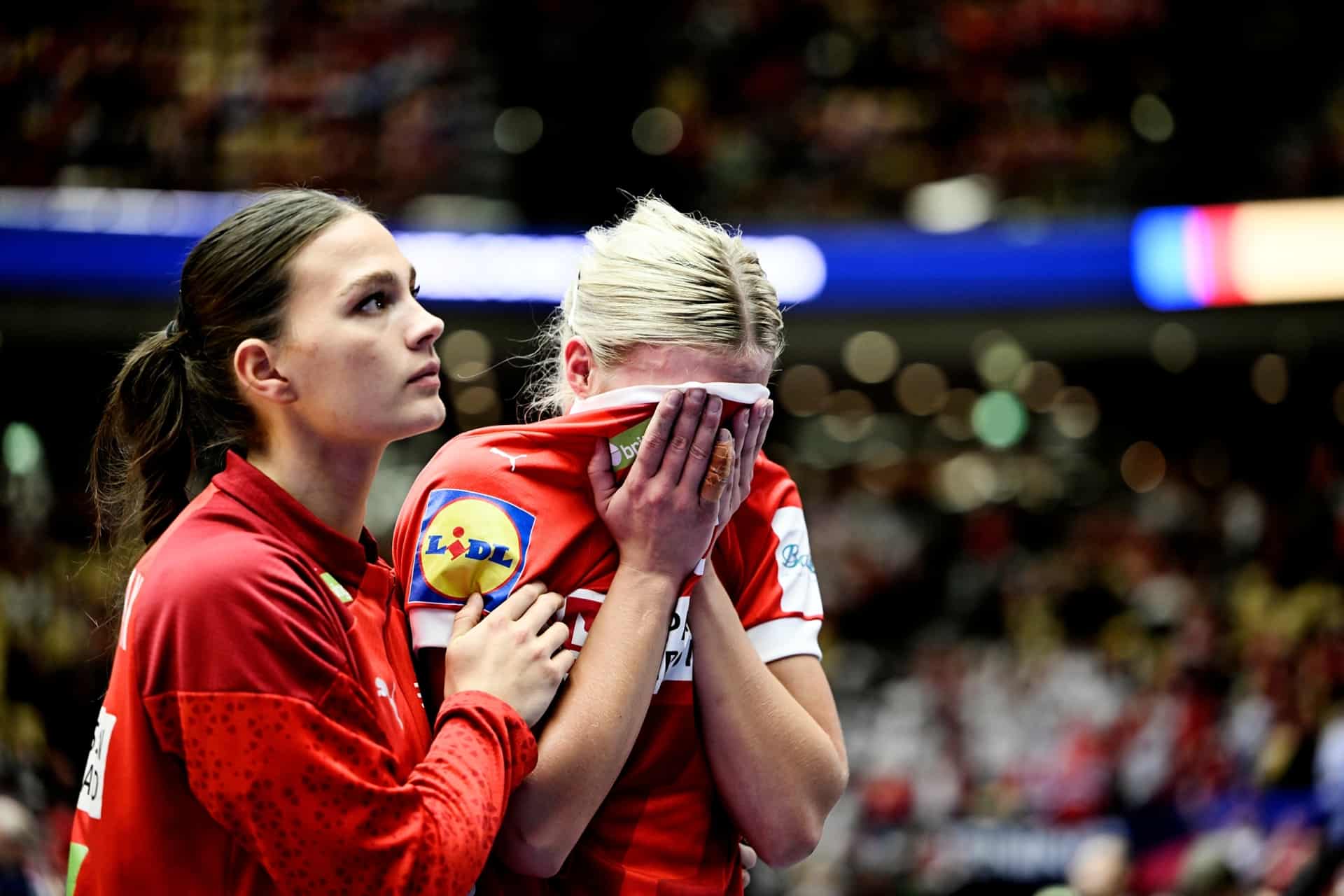 VM-kommentar: Det nemmeste i hele verden er at se det hele i ...