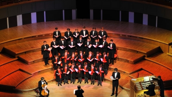 Kun englene synger bedre | jv.dk