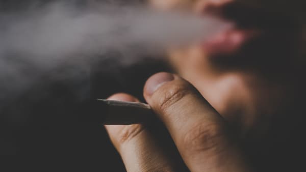 Gutter på hashtur hilste på betjente fra røgfyldt bil: Endte helt galt ...