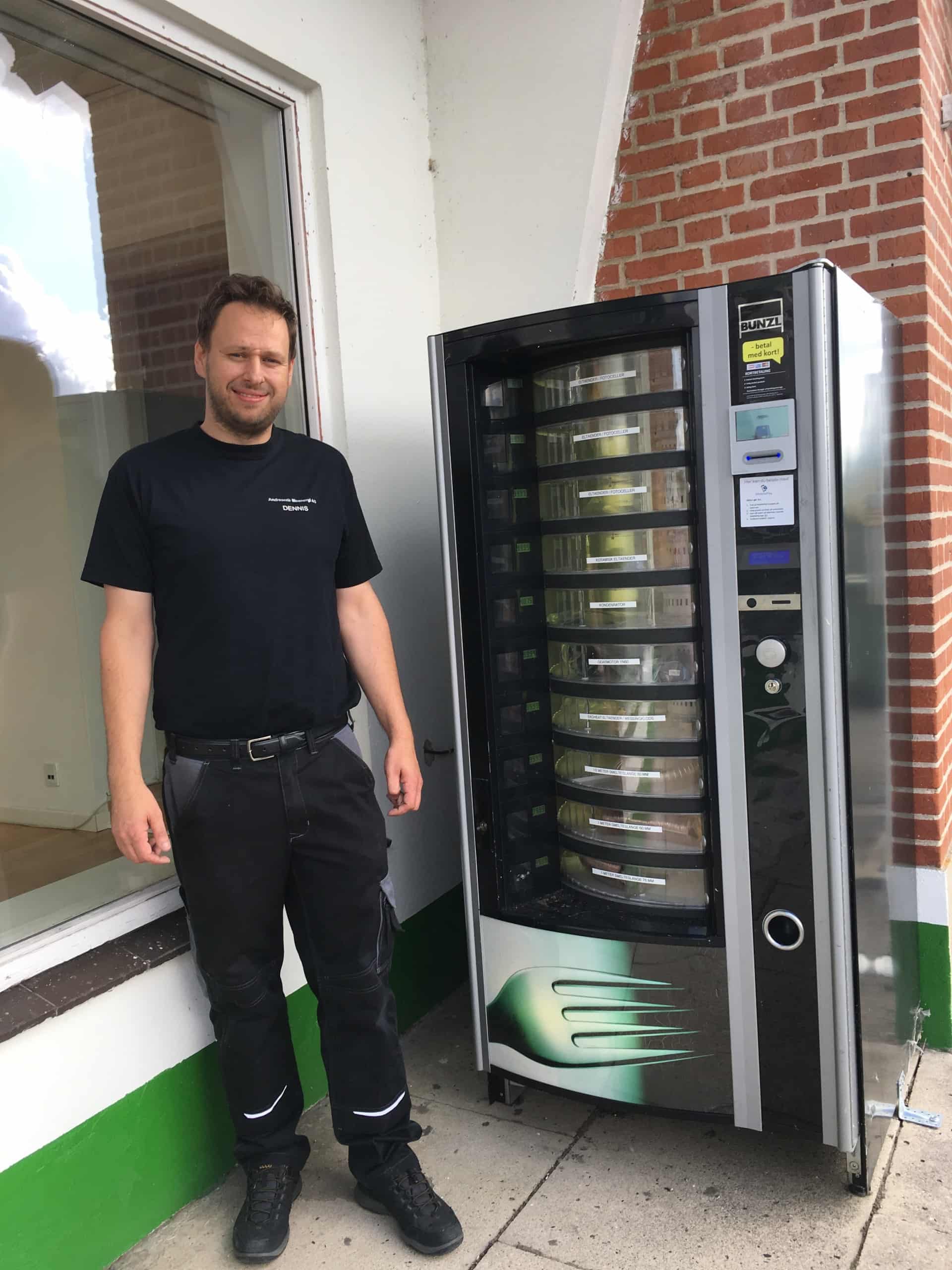 Nej, det er ikke slik: Pillefyrs-montør har fået en lys ide | ugeavisen.dk