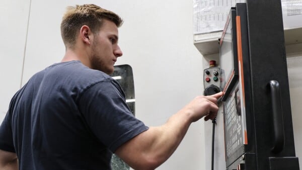 Lokal virksomhed tager socialt ansvar | ugeavisen.dk