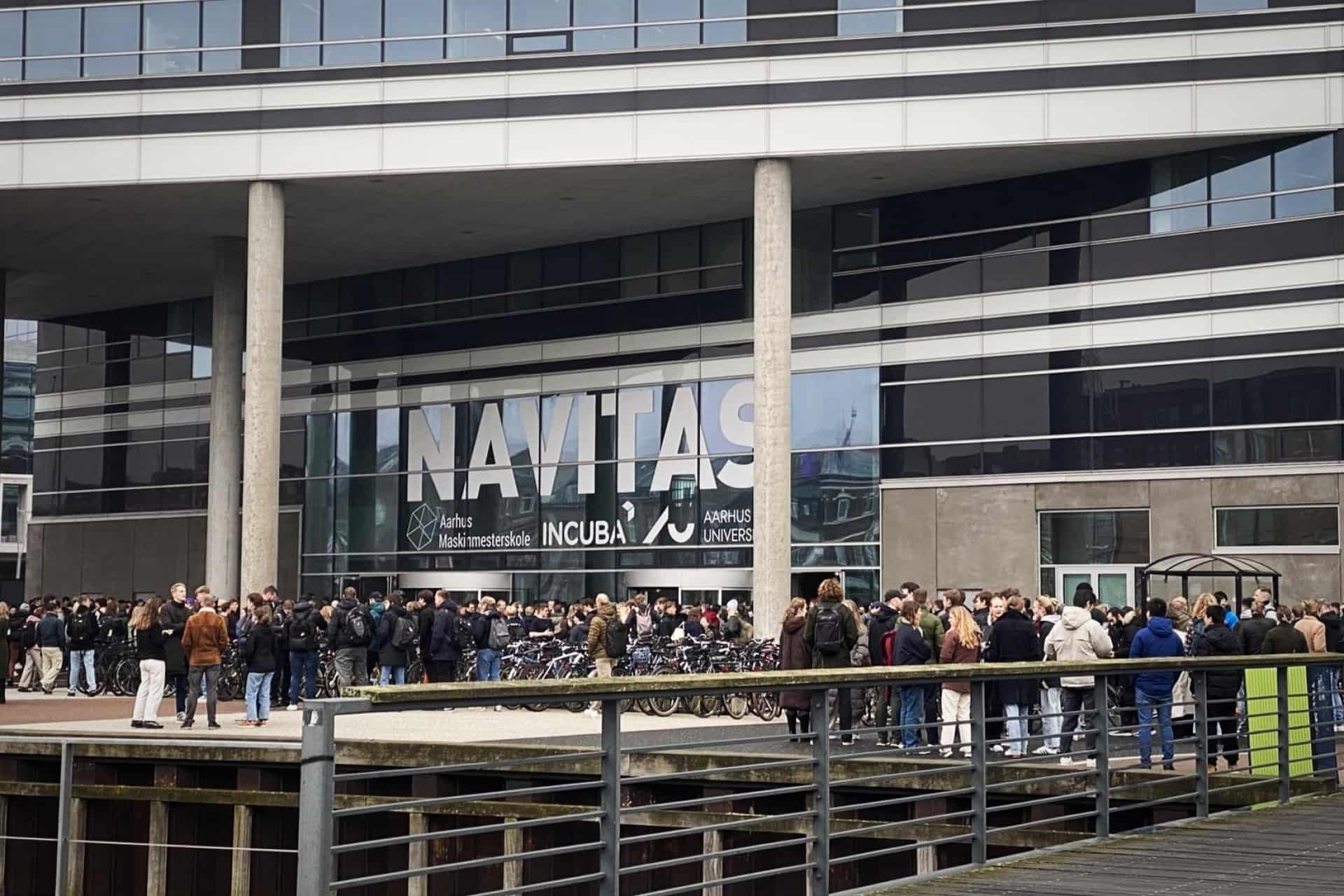 Hundredvis af mennesker evakueret fra Navitas: Det er ikke første gang ...