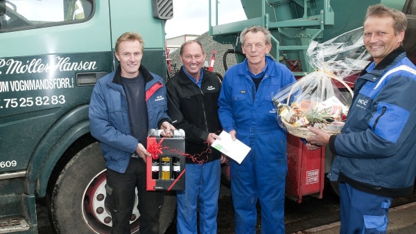 Karl Verner har kørt med asfalten i 45 år | jv.dk