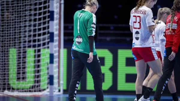 Frustrerede EM-kvinder: Vi lavede jo alt for mange fejl | amtsavisen.dk