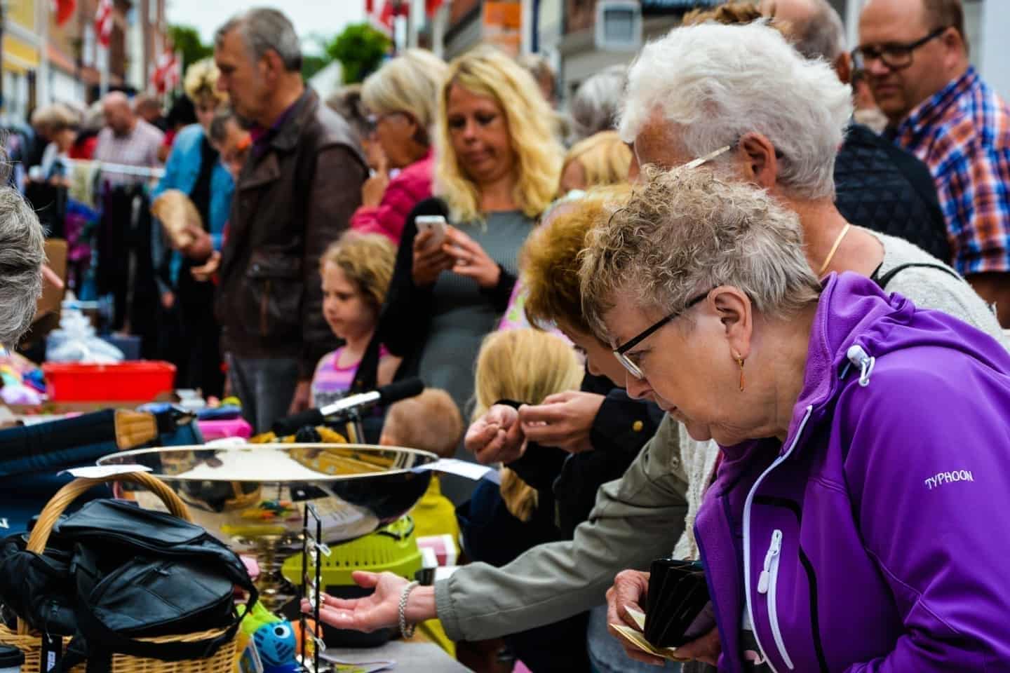 400 meter langt loppemarked i Assens på lørdag: - Vi forventer en masse ...
