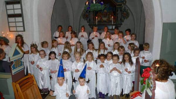 Julekoncert og Lucia-optog i Fausing Kirke | ugeavisen.dk