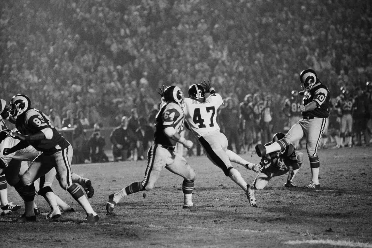 Legendarisk NFL-kicker uden tæer er død af corona-virus | fyens.dk