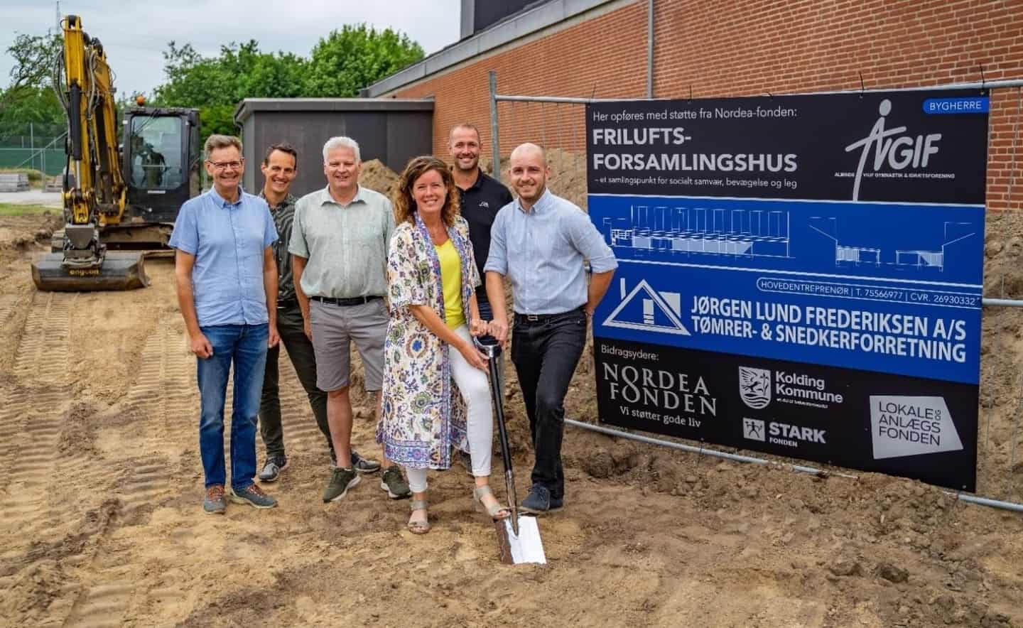 Første spadestik til friluftsforsamlingshus for Almind og Viuf er taget | ugeavisen.dk