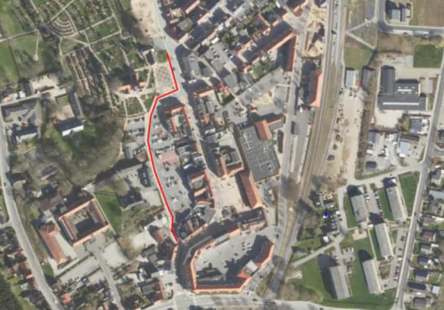 Farlige klinker på cykelsti midt i byen skal væk: - Gå til Louis ...