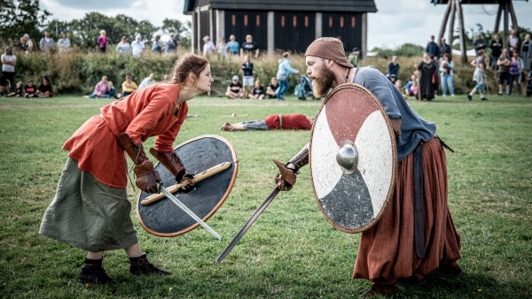 Til august fylder Bork Vikingemarked igen vikingehavnen med pulserende ...