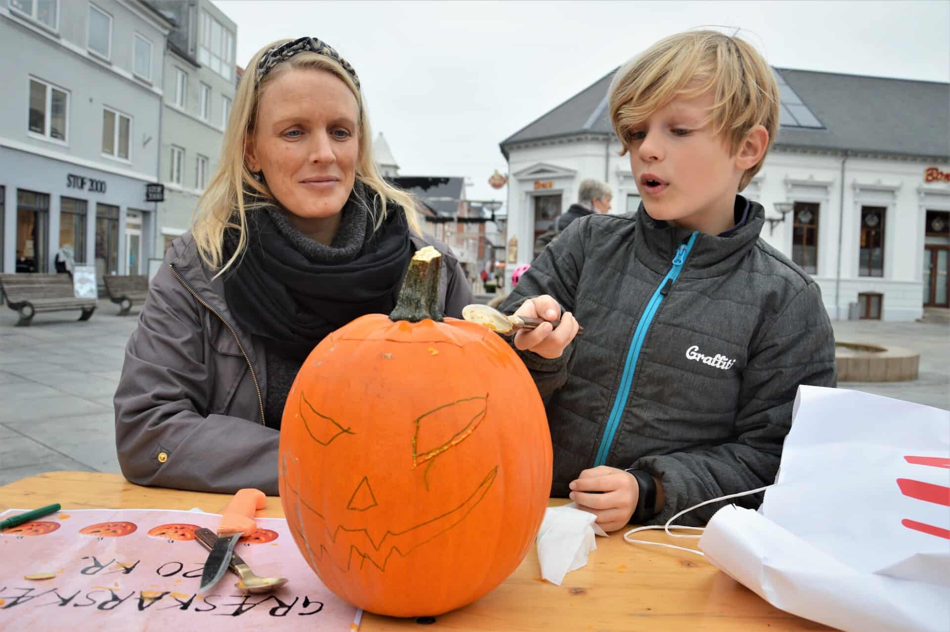 Se billederne: Halloween i midtbyen kan også være hyggelig | ugeavisen.dk