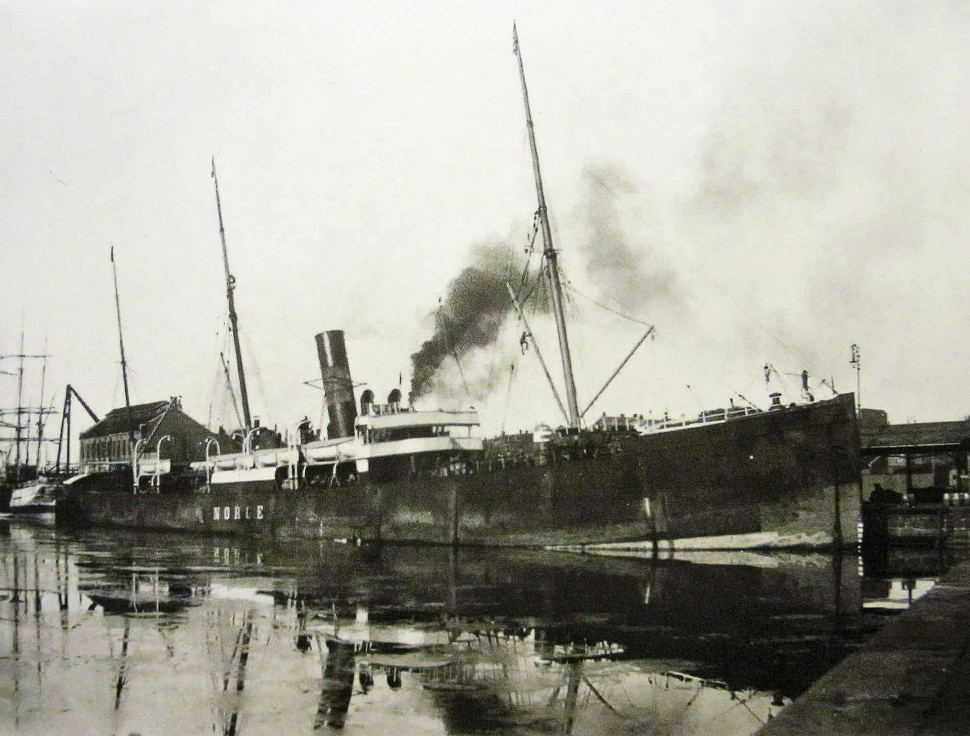 Gamle dage: Matrosen fra Endelave blev en helt, da hans skib gik ned ...