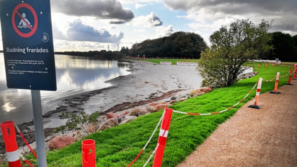 Stranden i Valbyparken risikerer at stå klar, før man må bade: Det er ...