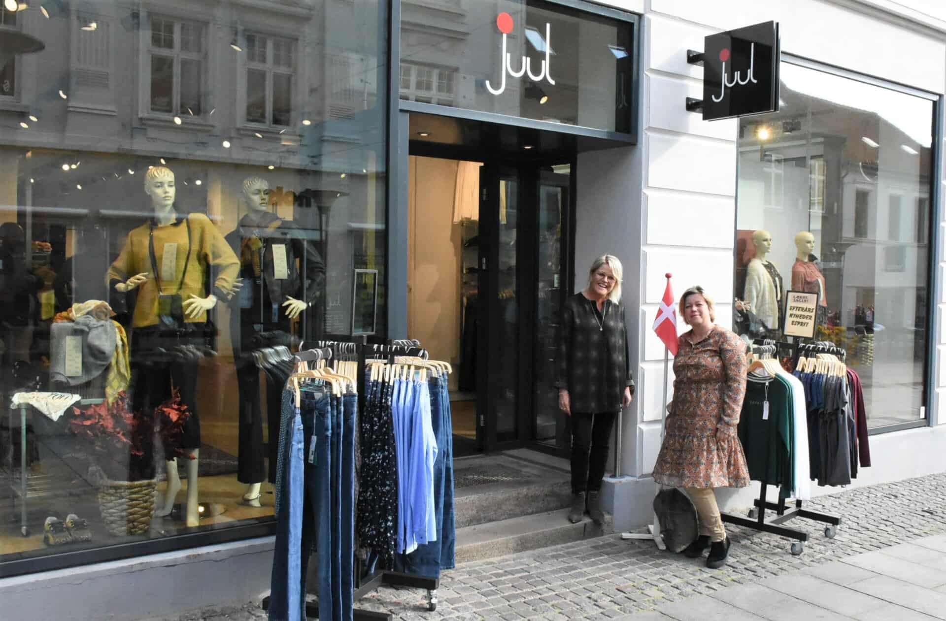 Juul har klædt folk på i 10 år - og giver nye navne til forretningerne ...