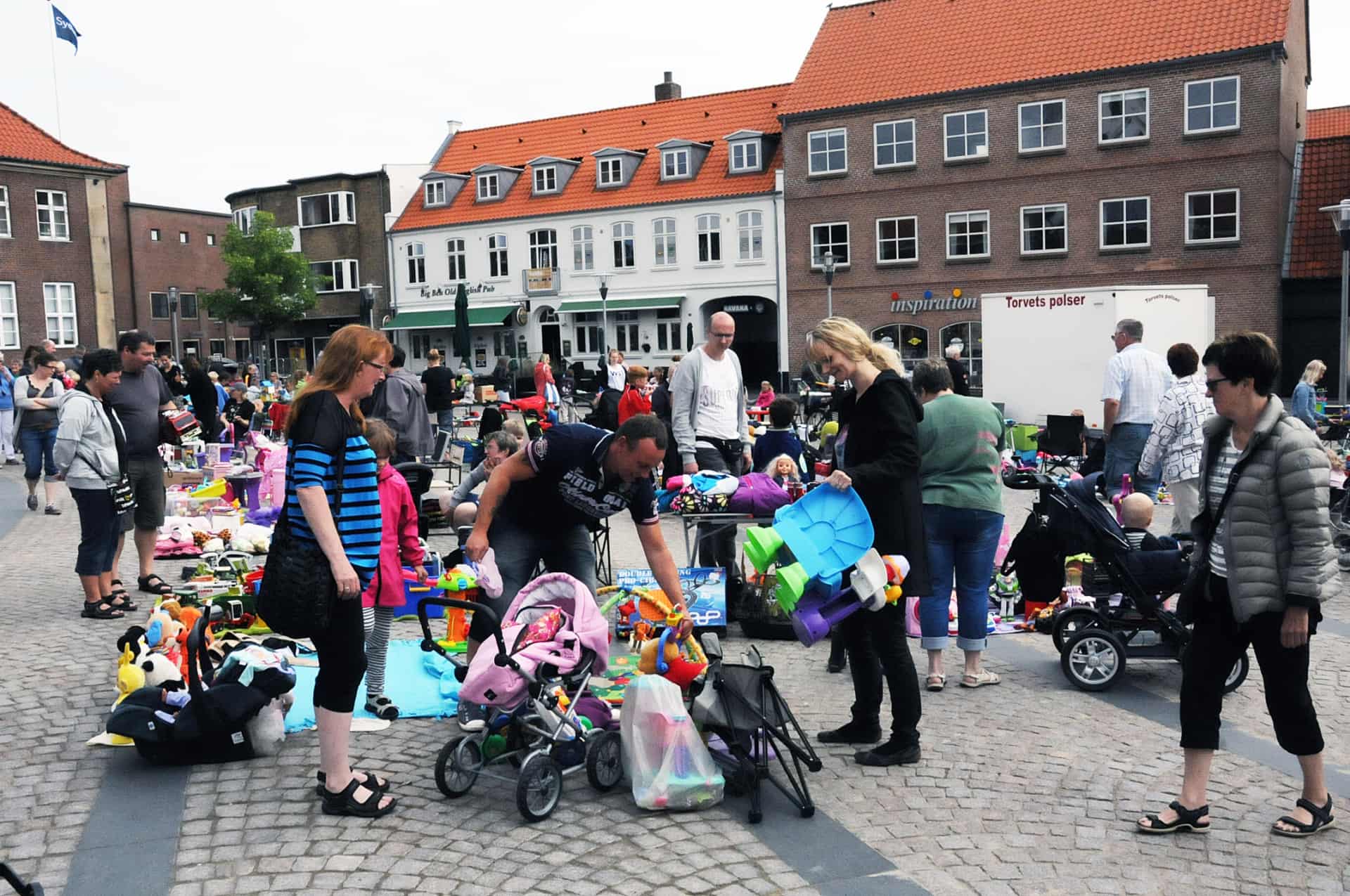 Sommer er lig med børneloppemarked i Varde | ugeavisen.dk