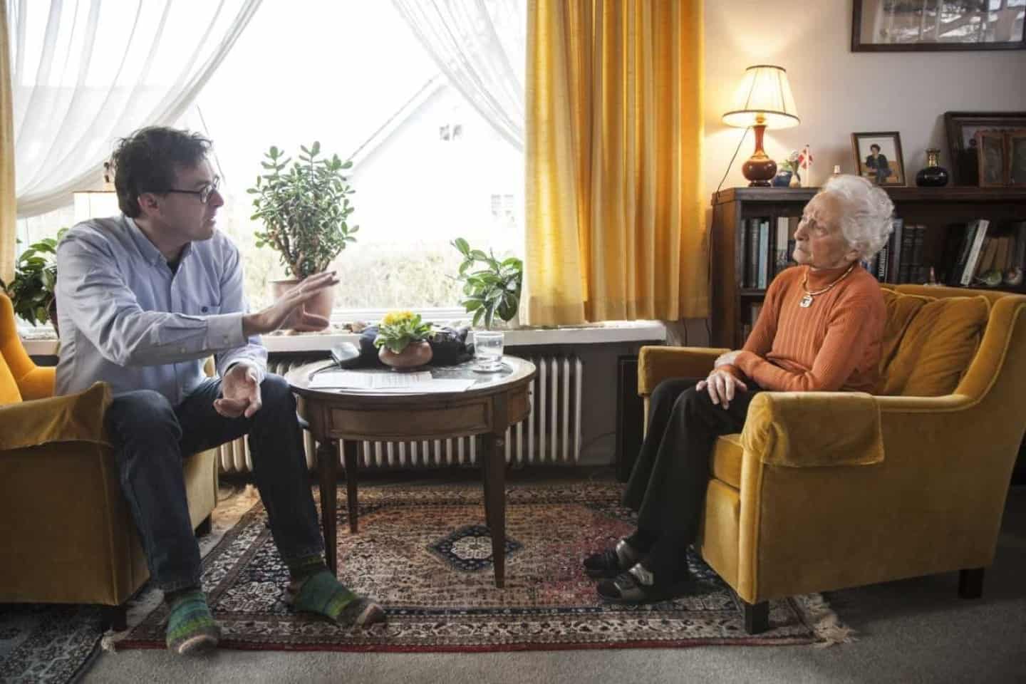 Ny bog om Auschwitz-overlever fortæller om en stærk kvinde og en særlig ...