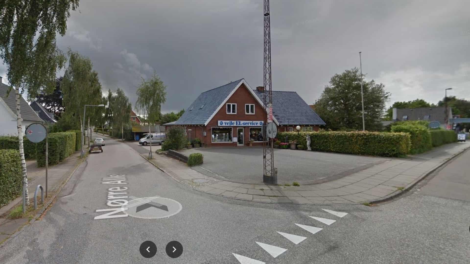 Bussen blev nok for bøvlet: Tyv nappede dyr bil på Nørremarken | jv.dk