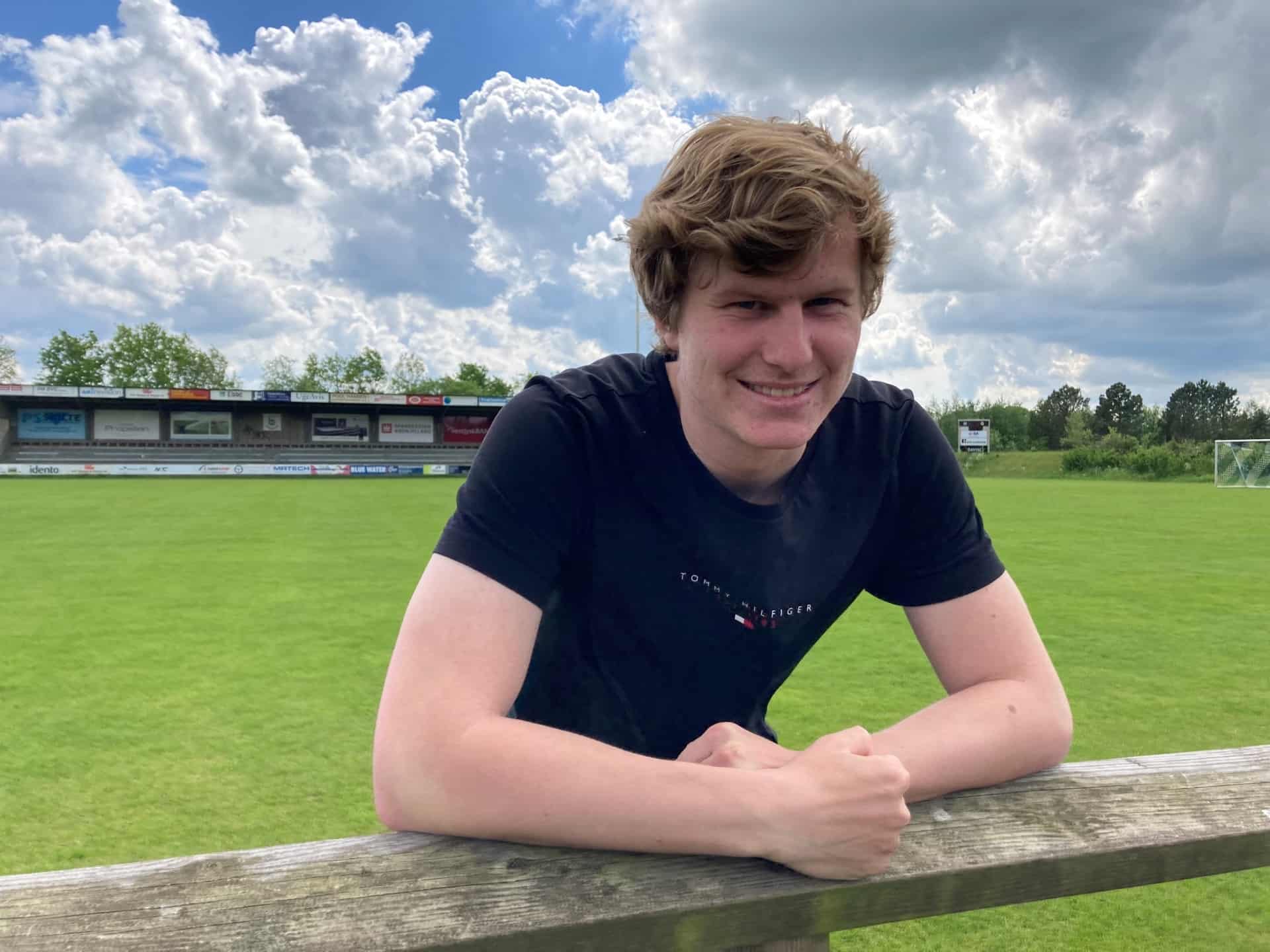 Jonathan blev så skadet, at han måtte opgive fodbold på eliteniveau: Nu ...