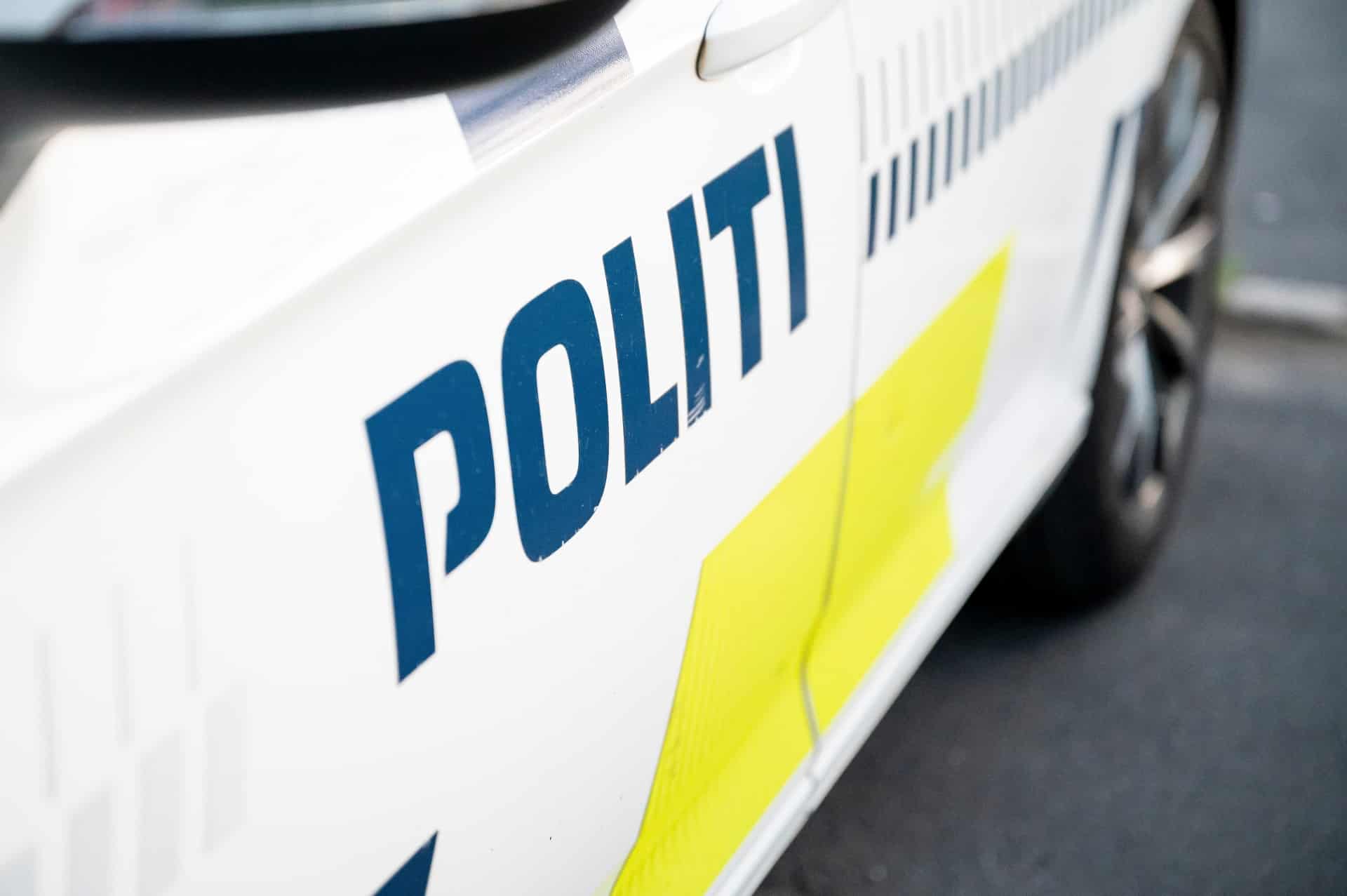 Betjente og narkohunde var forbi skole: En elev sigtet | stiften.dk