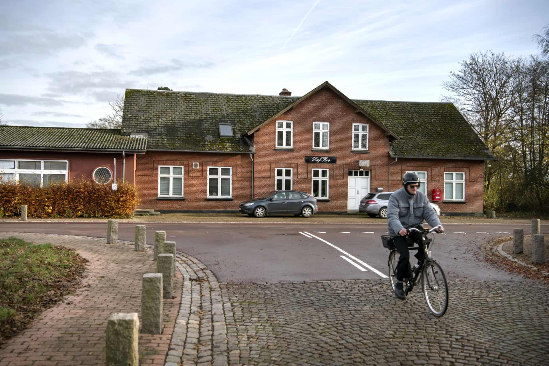 Legendarisk kro lukker: Rema 1000 på vej med butikker til Viuf og ...