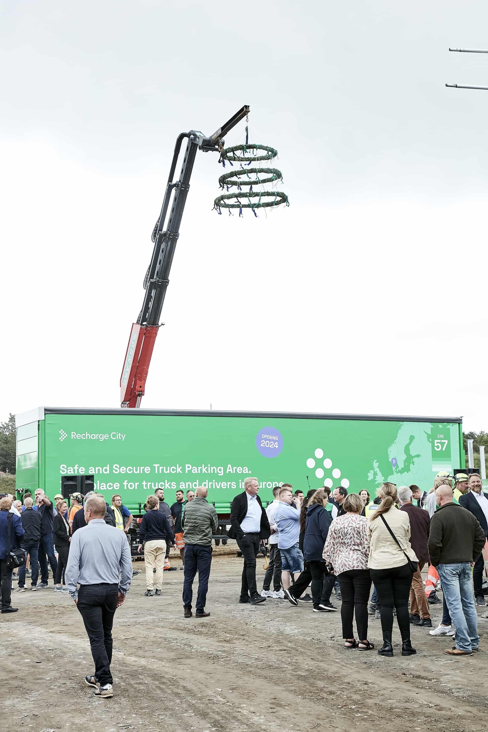 Nu er alle bygninger rejst i fuld højde: Se billederne fra rejsegildet ...