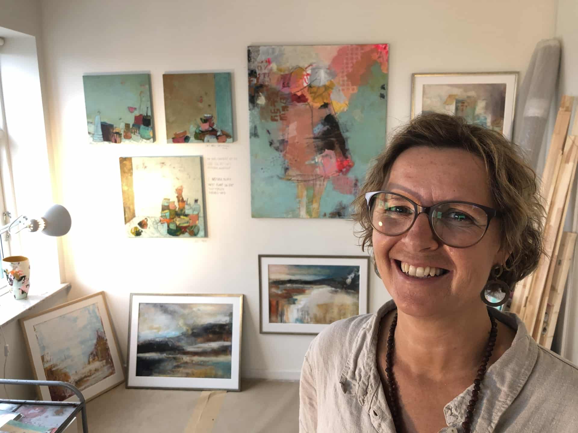 Hjertevarme kvinder tager sig kærligt af deres husmåge: 'Mågens' bliver fodret tre gange daglig ...