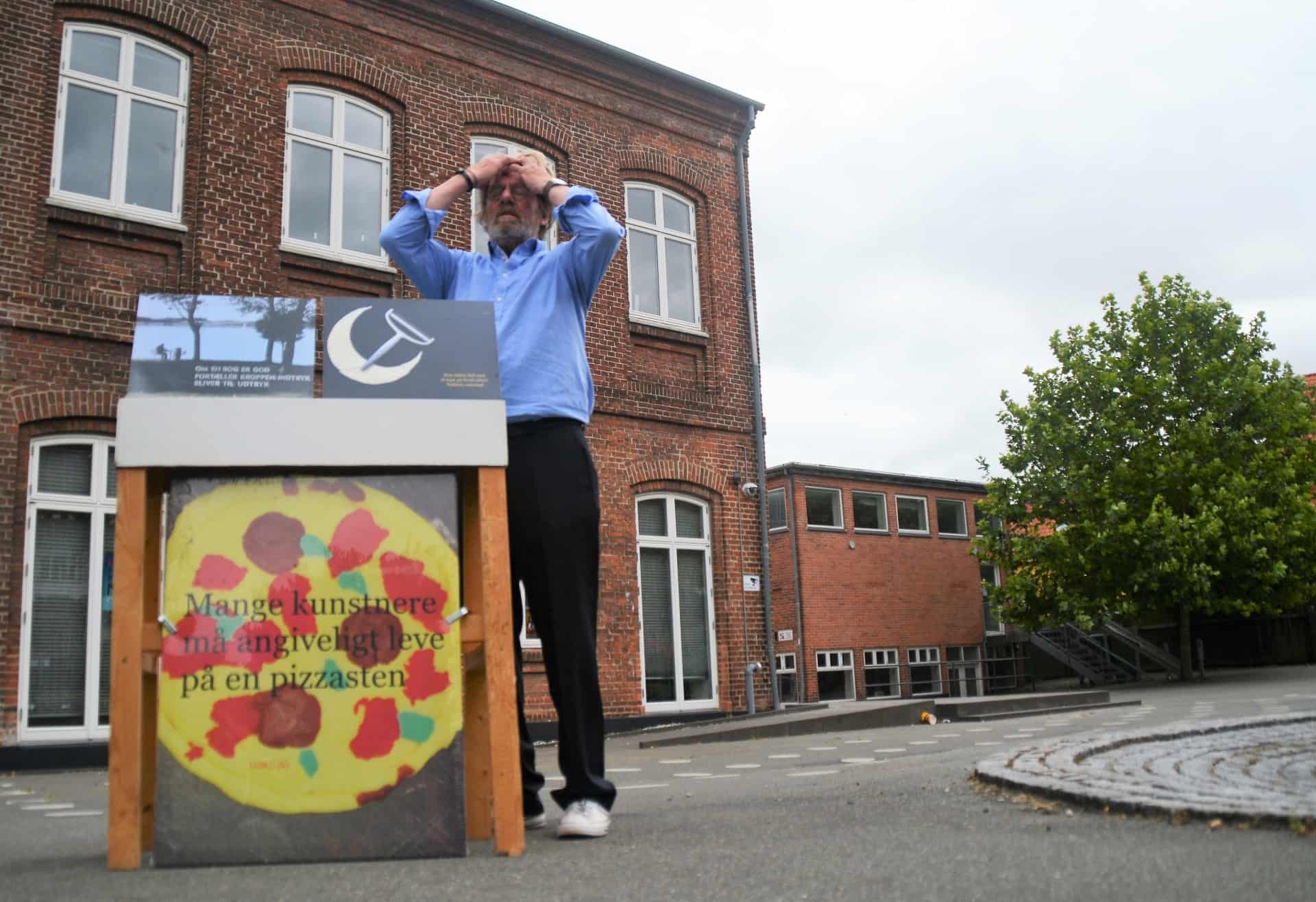 Andreas Greve skruer op for kreativiteten: Ugeavisens huspoet udstiller ...