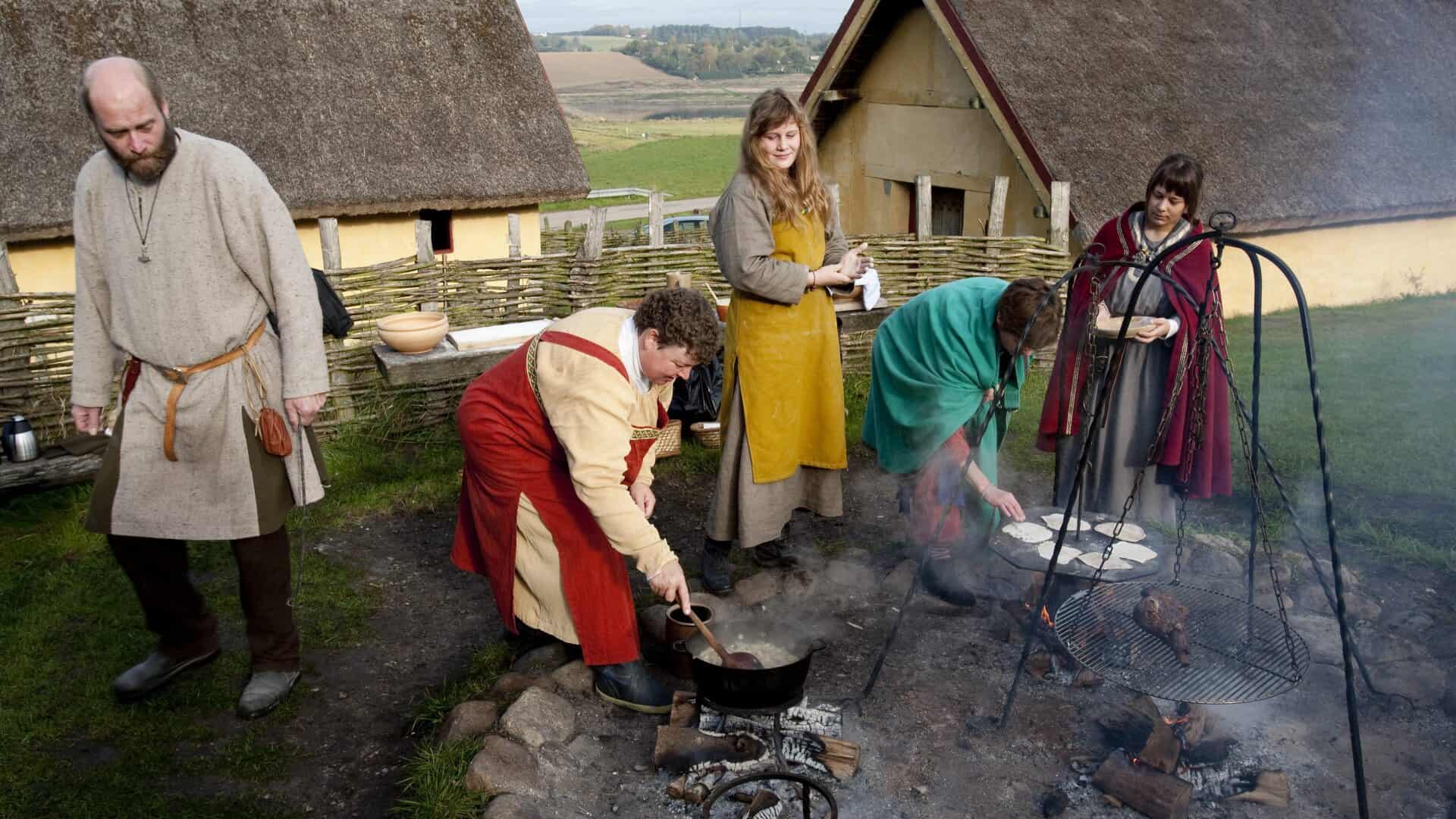 Bliv frivillig på Vikingecenter Fyrkat | ugeavisen.dk